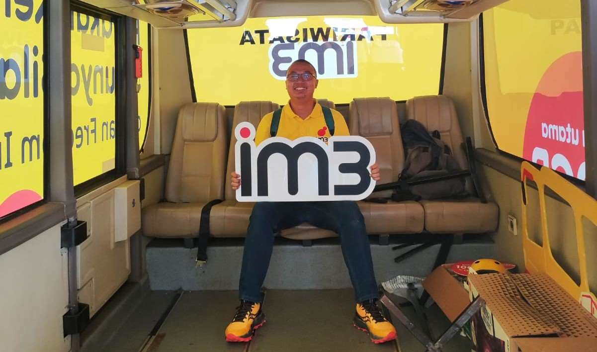 Rengga Permana, Sales Indosat Ooredoo Hutchison Central